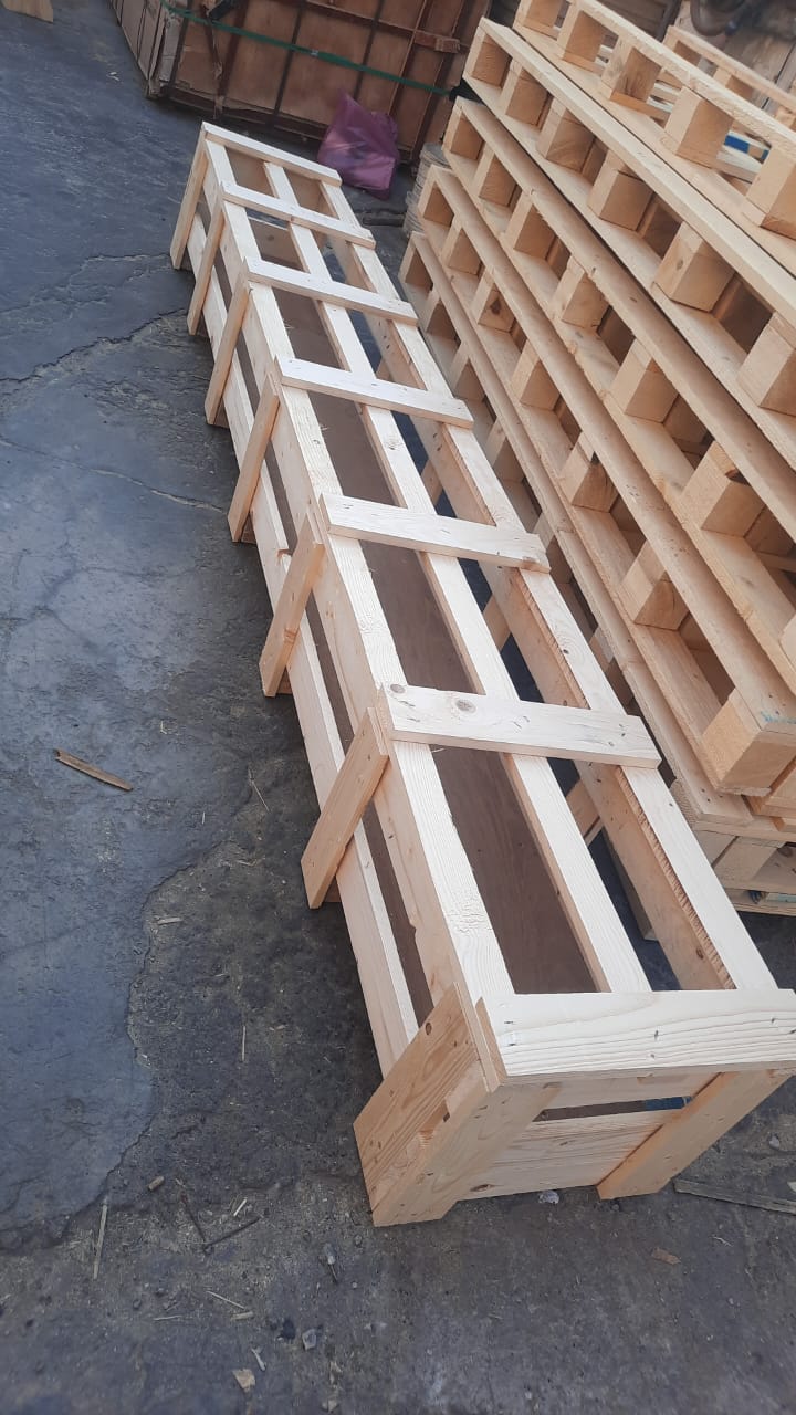 Wooden Frames: The Sturdy Solution for Packaging Needs - Al Aqrab Carpentry